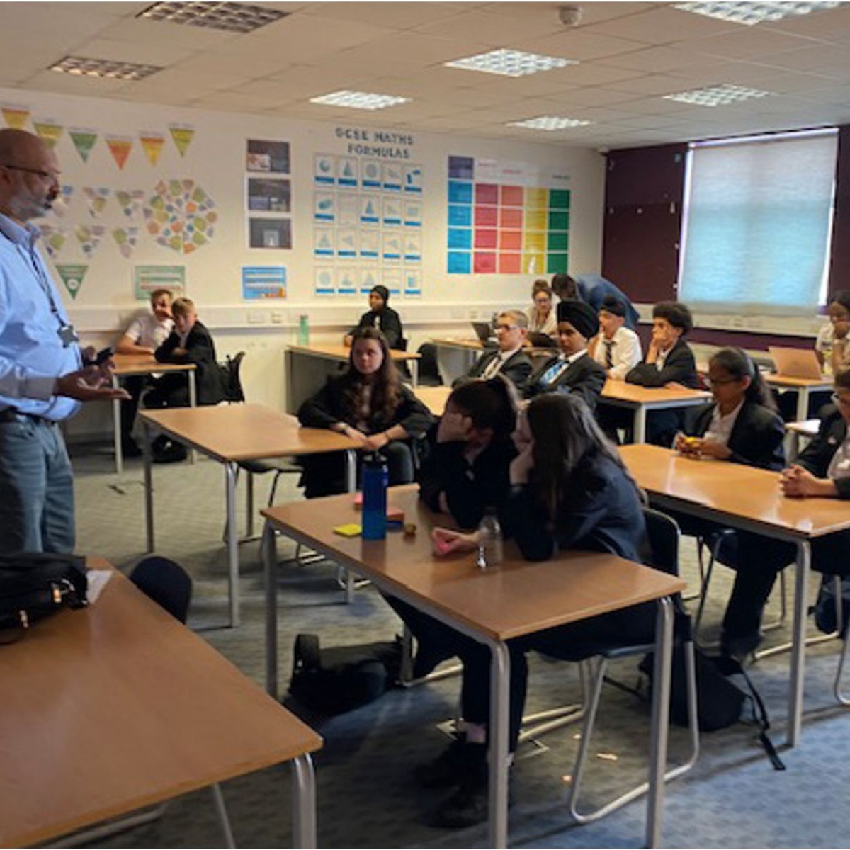 Parkside Studio College - Your Life You Choose Presentation