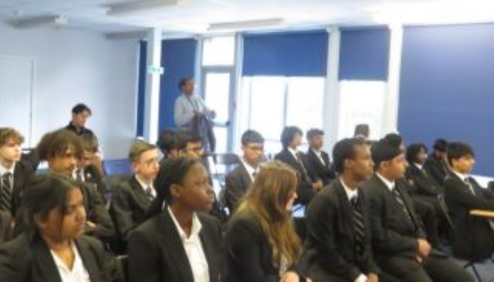 Parkside Studio College - University of West London Confidence Building ...